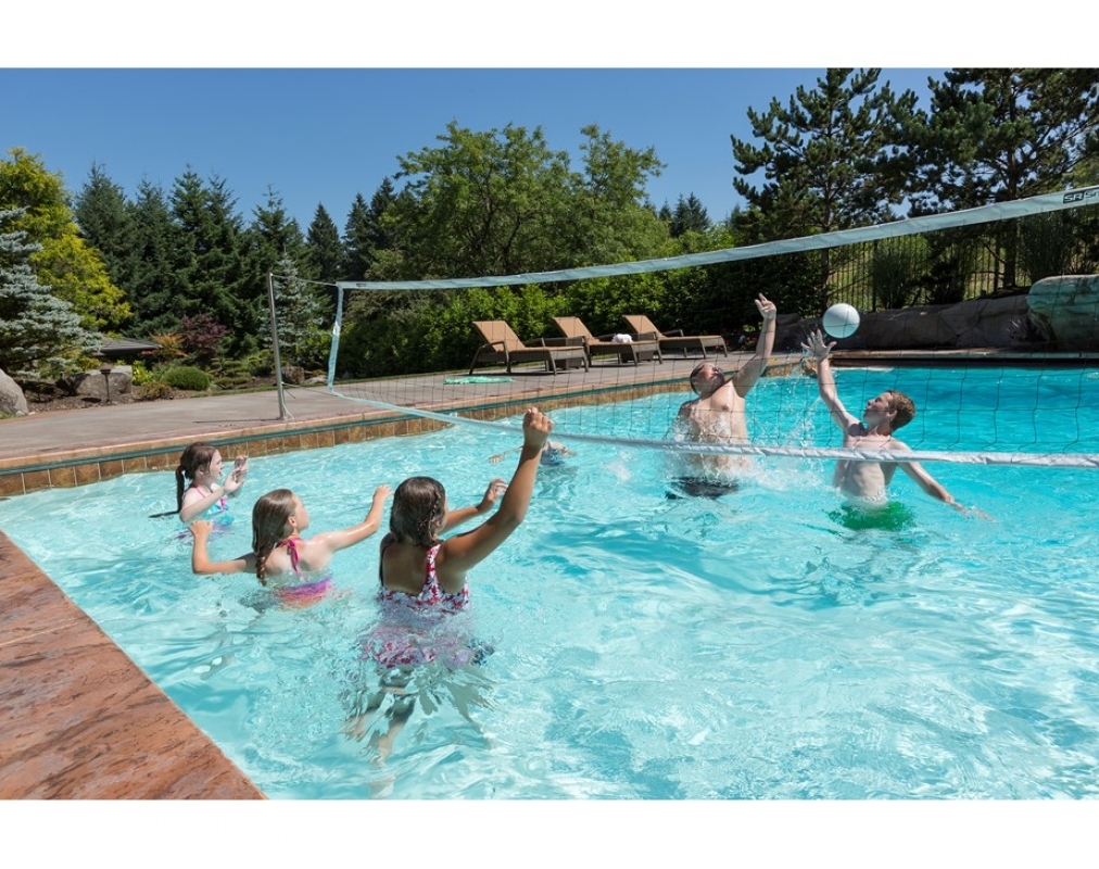 Swim N' Spike Volleyball Game - by PEPPERTOWN online store